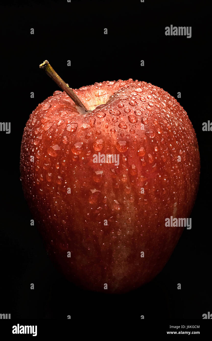 wet apple Stock Photo - Alamy