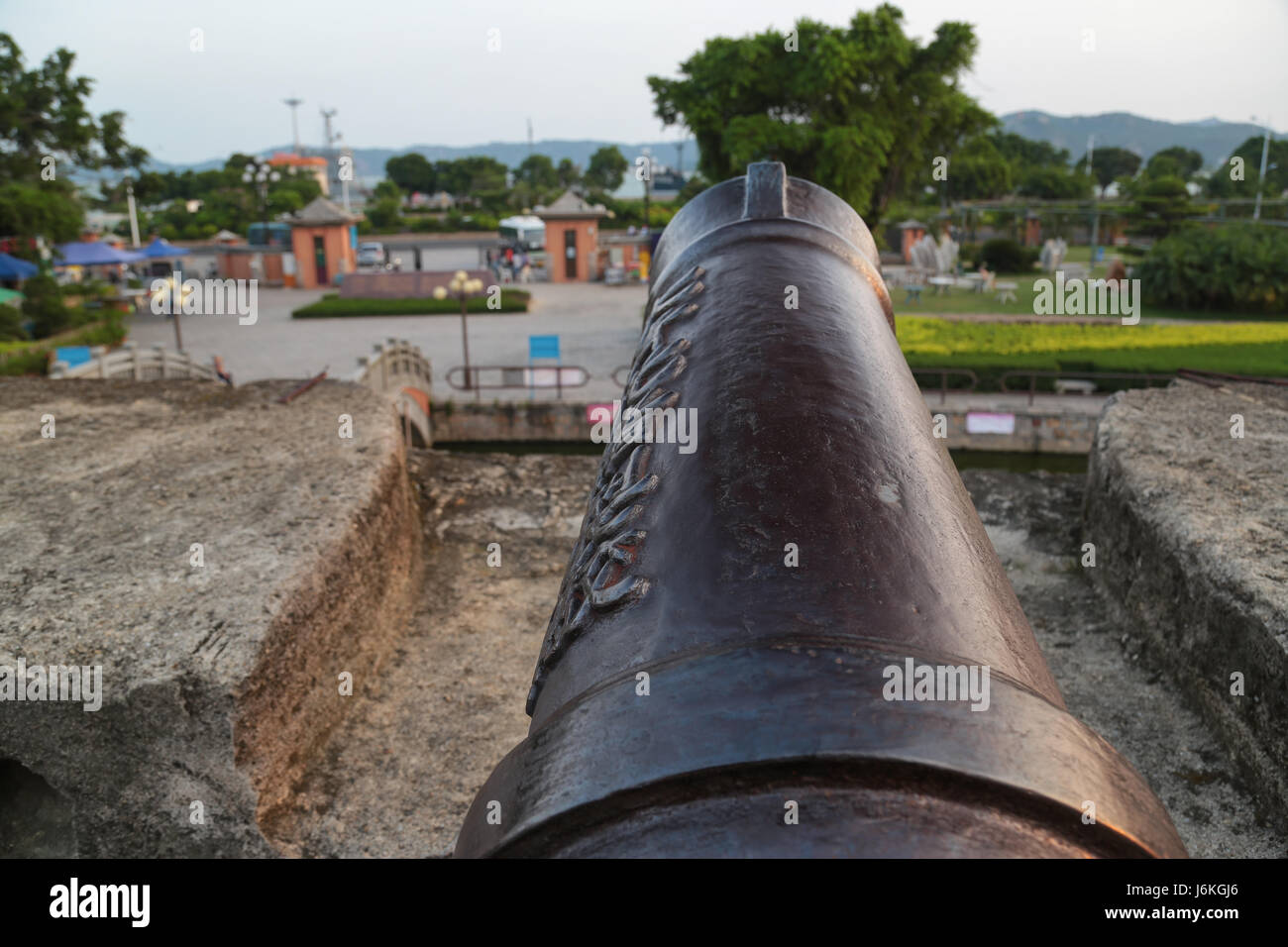 History ancient china gun hi-res stock photography and images - Alamy