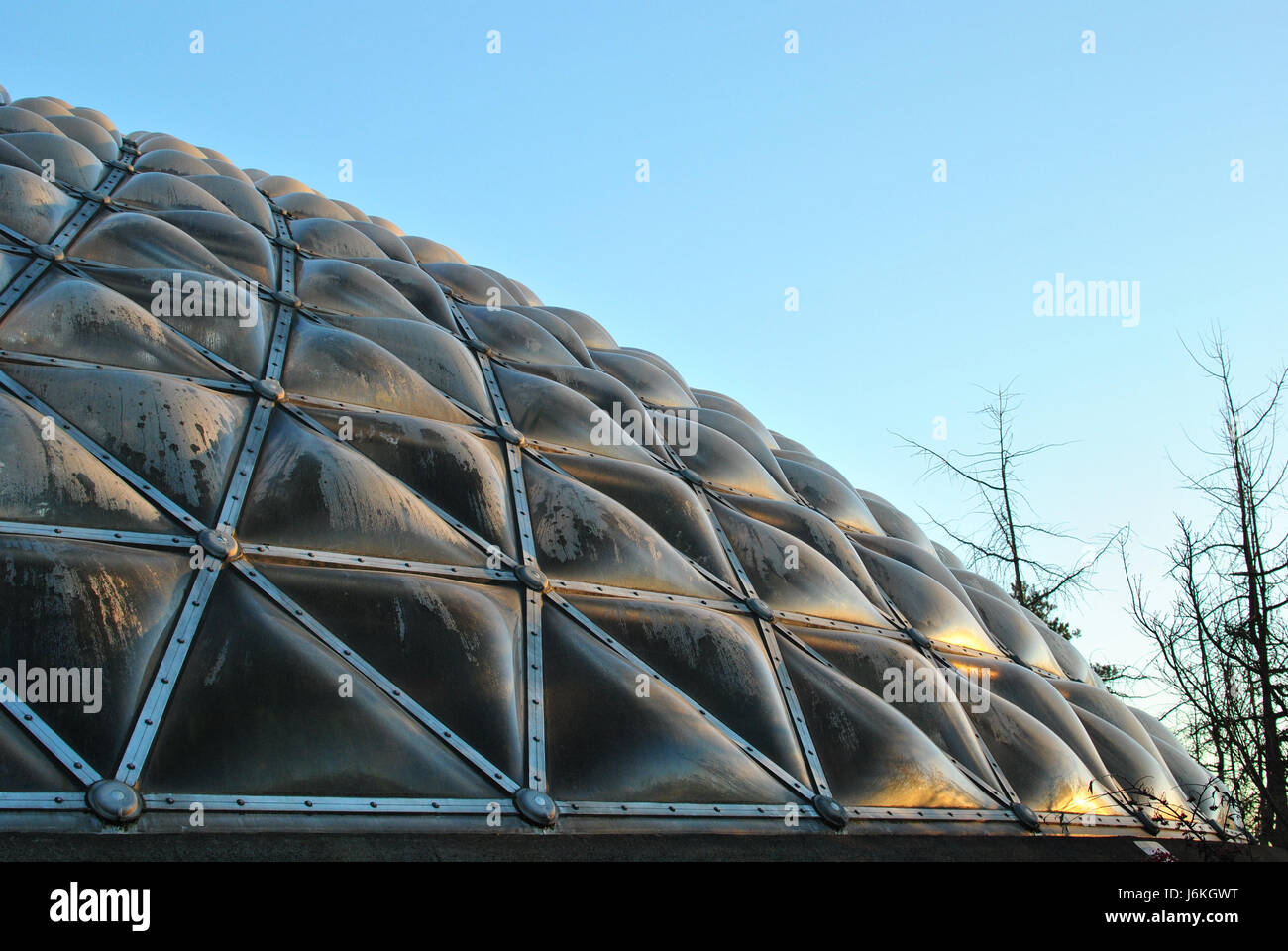 park dome conservatory glasshouse triangles condensation firmament sky ...
