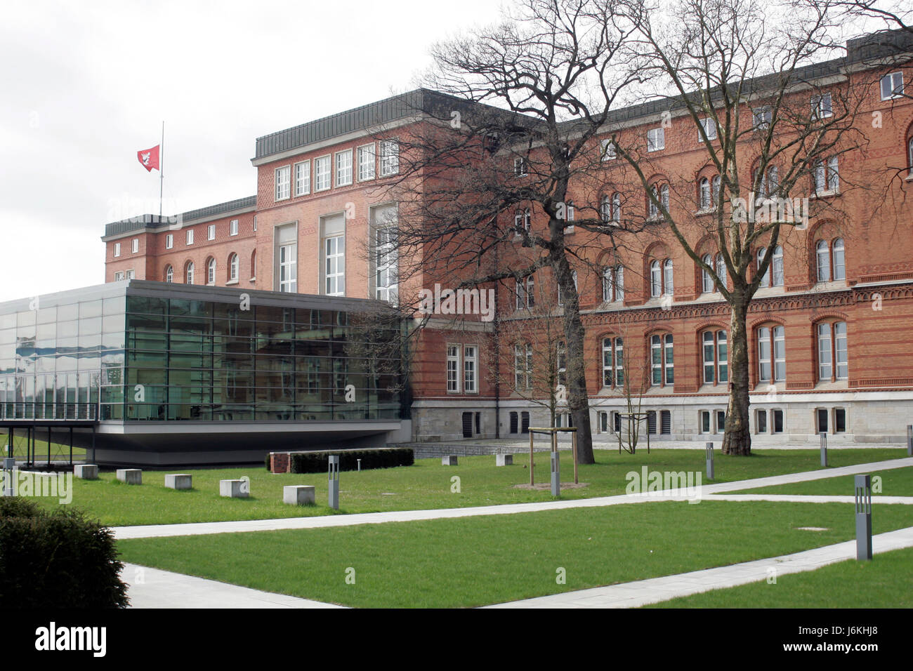 Schleswig holsteinischer landtag hi-res stock photography and images ...