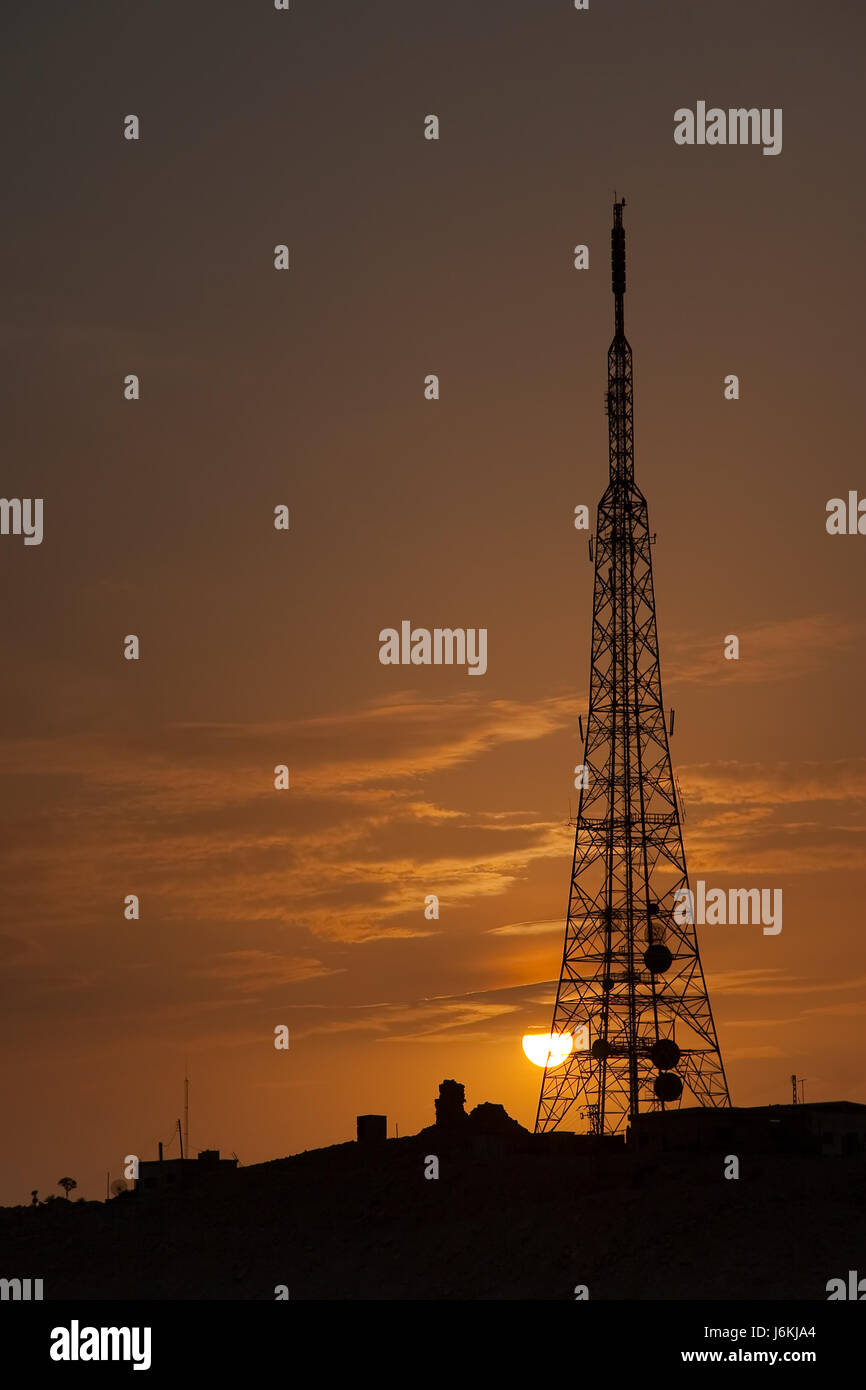 tower syria dark communicate get telecommunications communications near ...