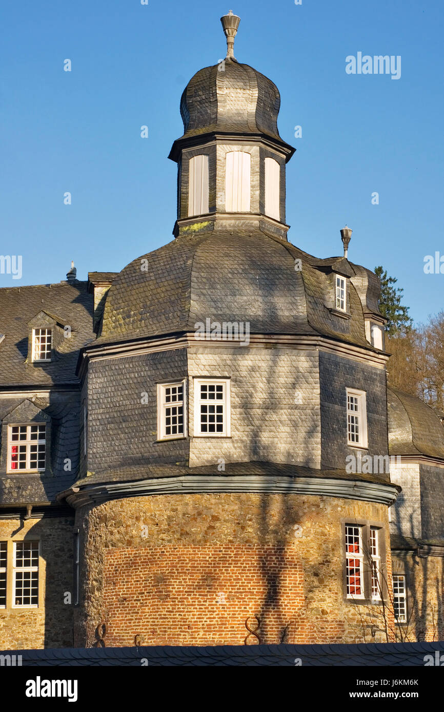 Welsche haube hi-res stock photography and images - Alamy