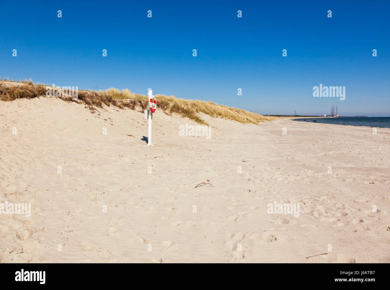 Life buoy in foreground hi-res stock photography and images - Alamy