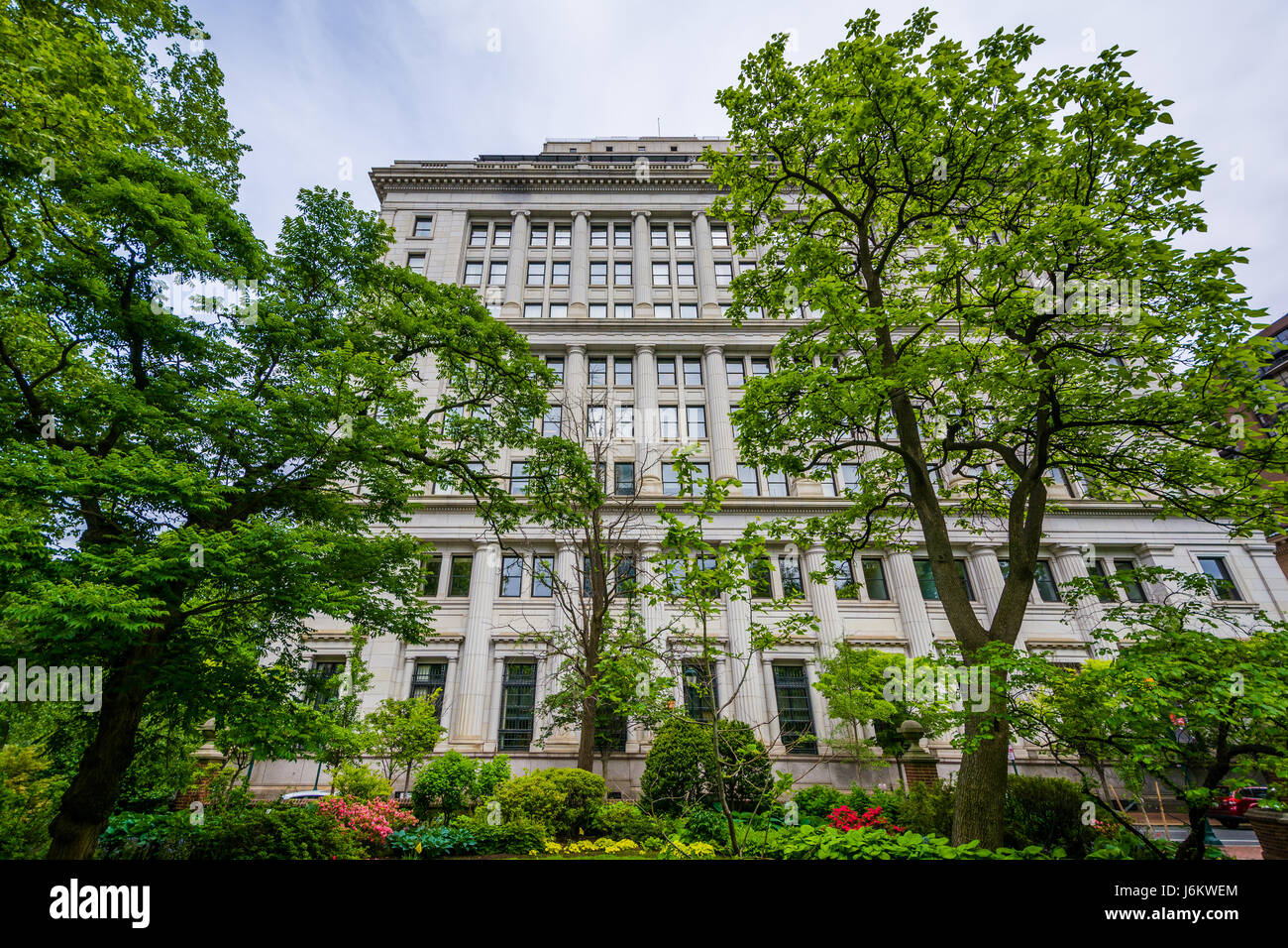 Gardens and building at Washington Square, in Philadelphia ...
