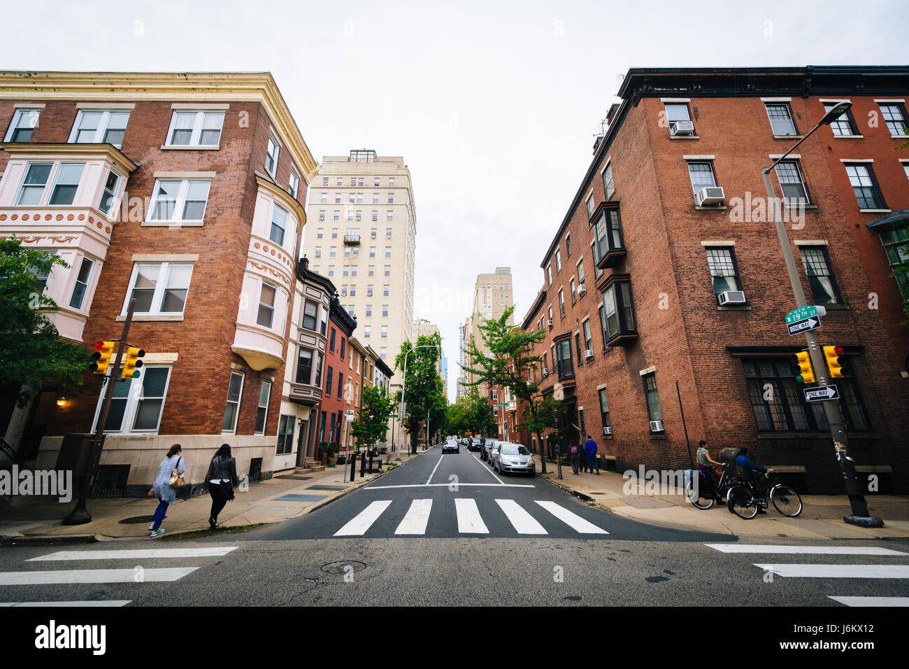 Intersection along 19th Street near Rittenhouse Square, in Philadelphia ...