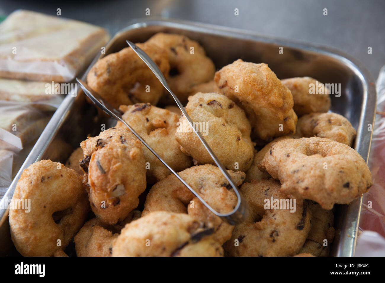 Vada. Traditional Indian food Stock Photo - Alamy
