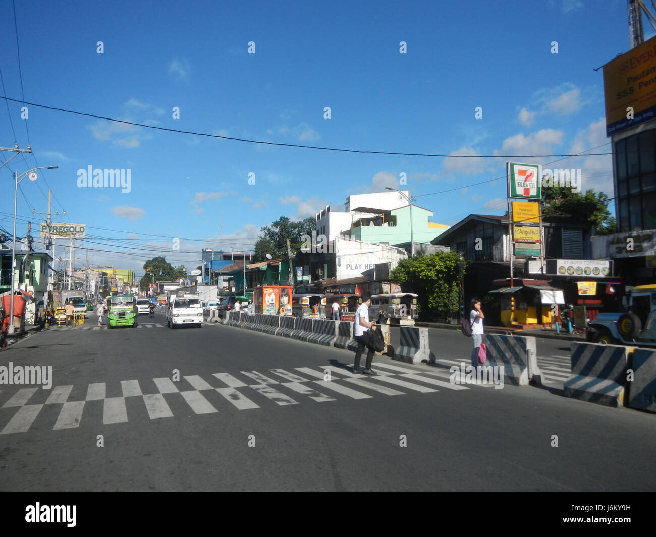 Barangays New Panaderos Street in Mandaluyong City, located near Punta ...