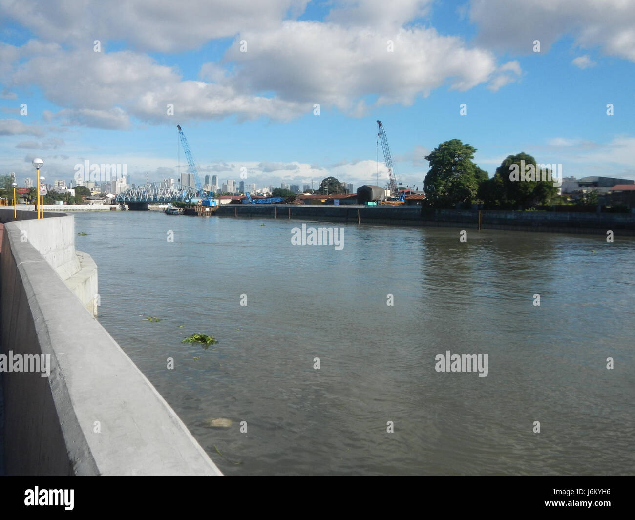 Image showing Punta Santa Ana Linear Park, situated along the Pasig ...