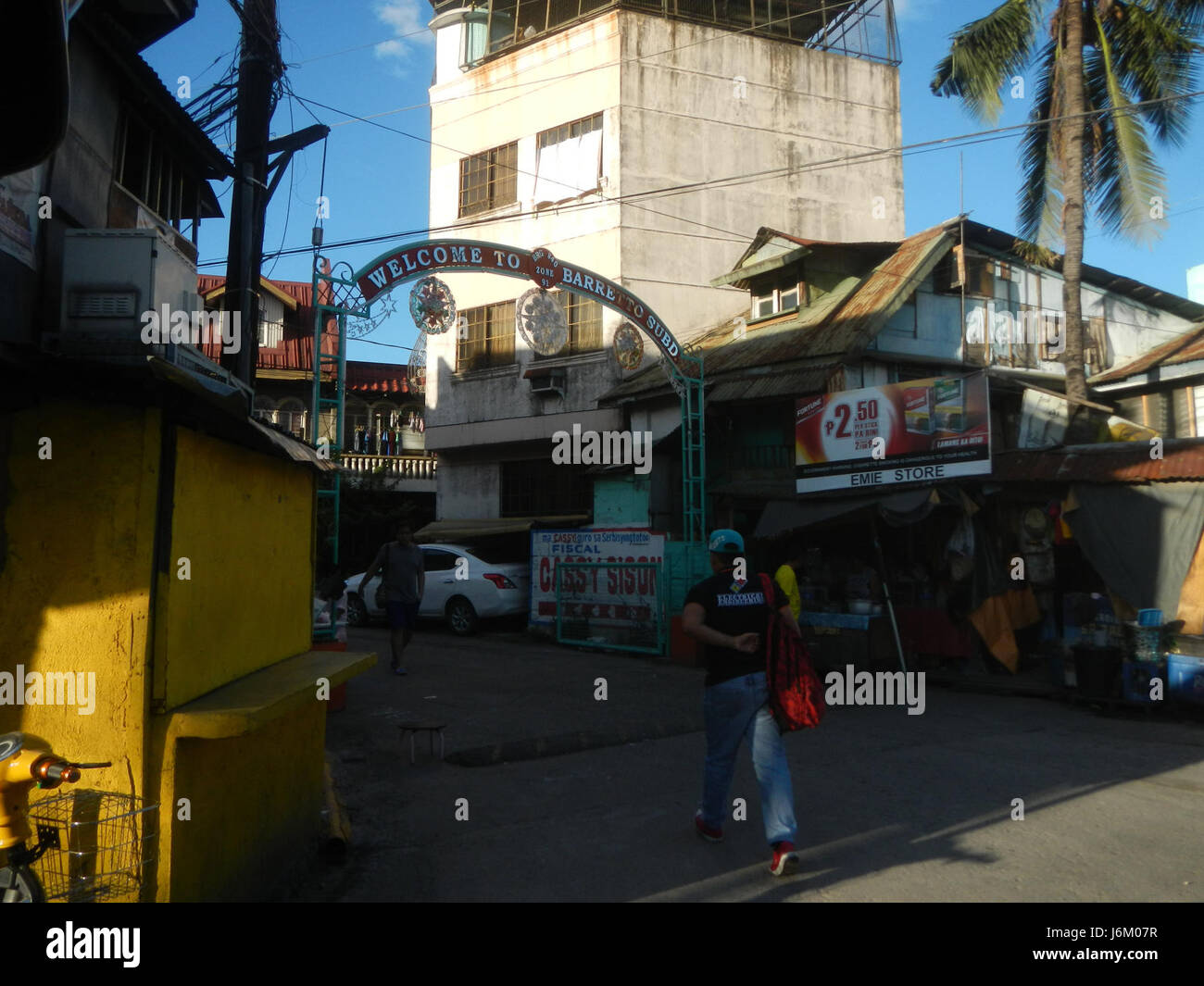 Nagtahan bridge hi-res stock photography and images - Alamy