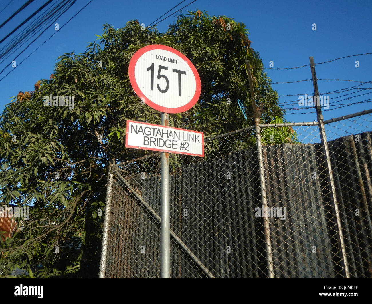 Nagtahan bridge hi-res stock photography and images - Alamy