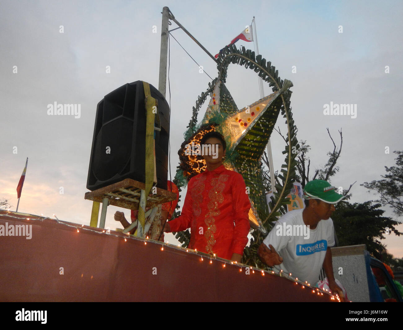 The 2016 Parol Festival in Malolos City showcased traditional Filipino ...