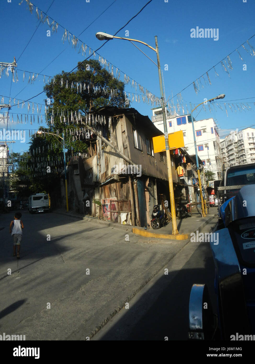 Family hubs hi-res stock photography and images - Alamy