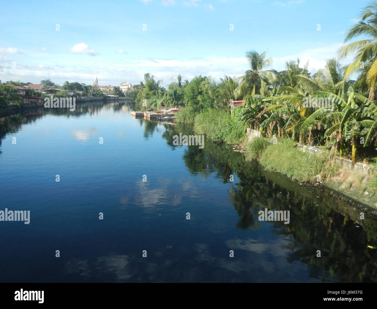 This image depicts the Battle of Marilao River Bridge during the ...