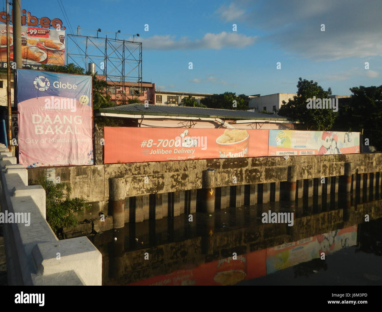 This image captures the bridges along Shaw Boulevard in Mandaluyong ...