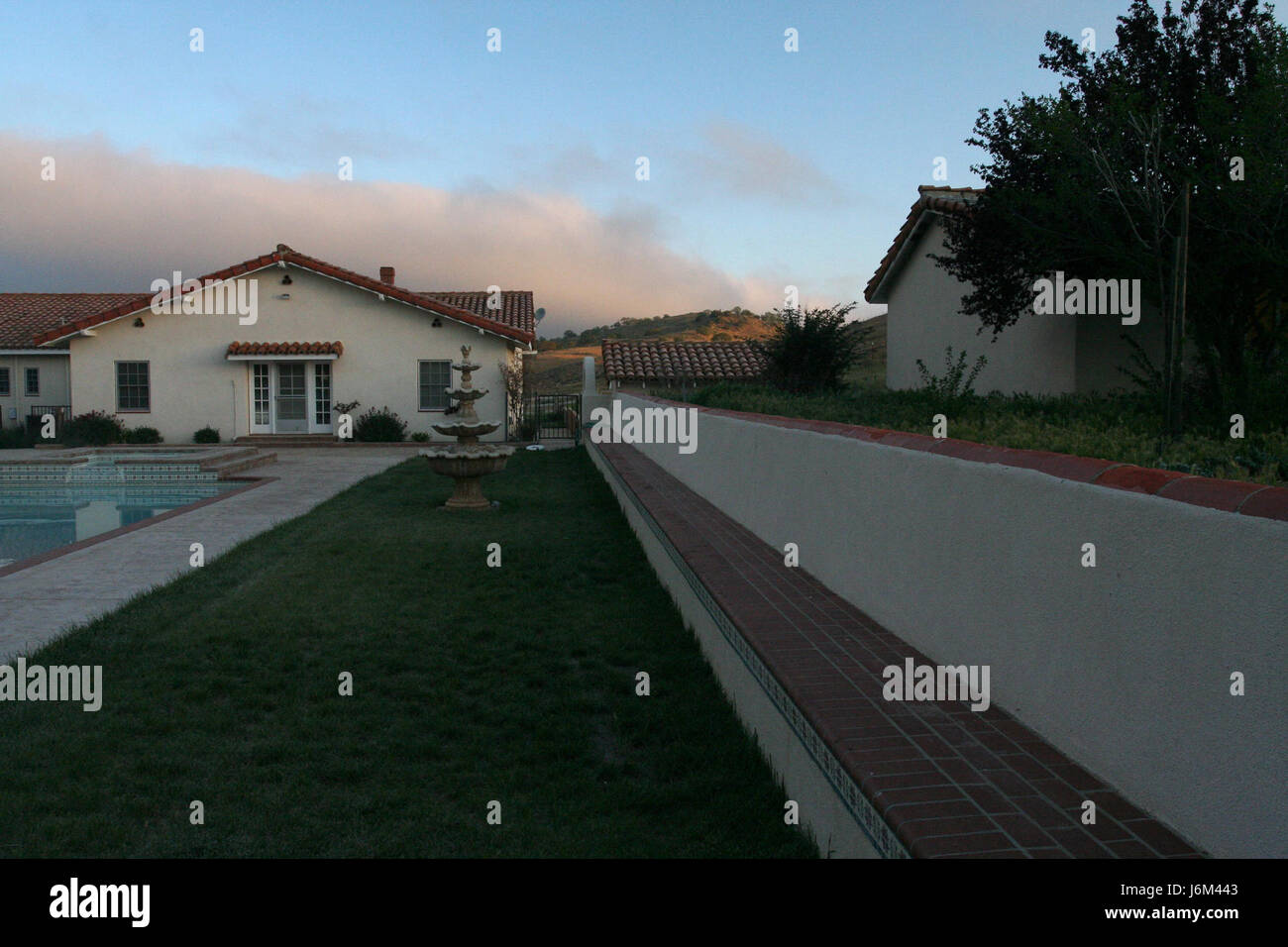 09-023 The Ranch House (3481402949 Stock Photo - Alamy