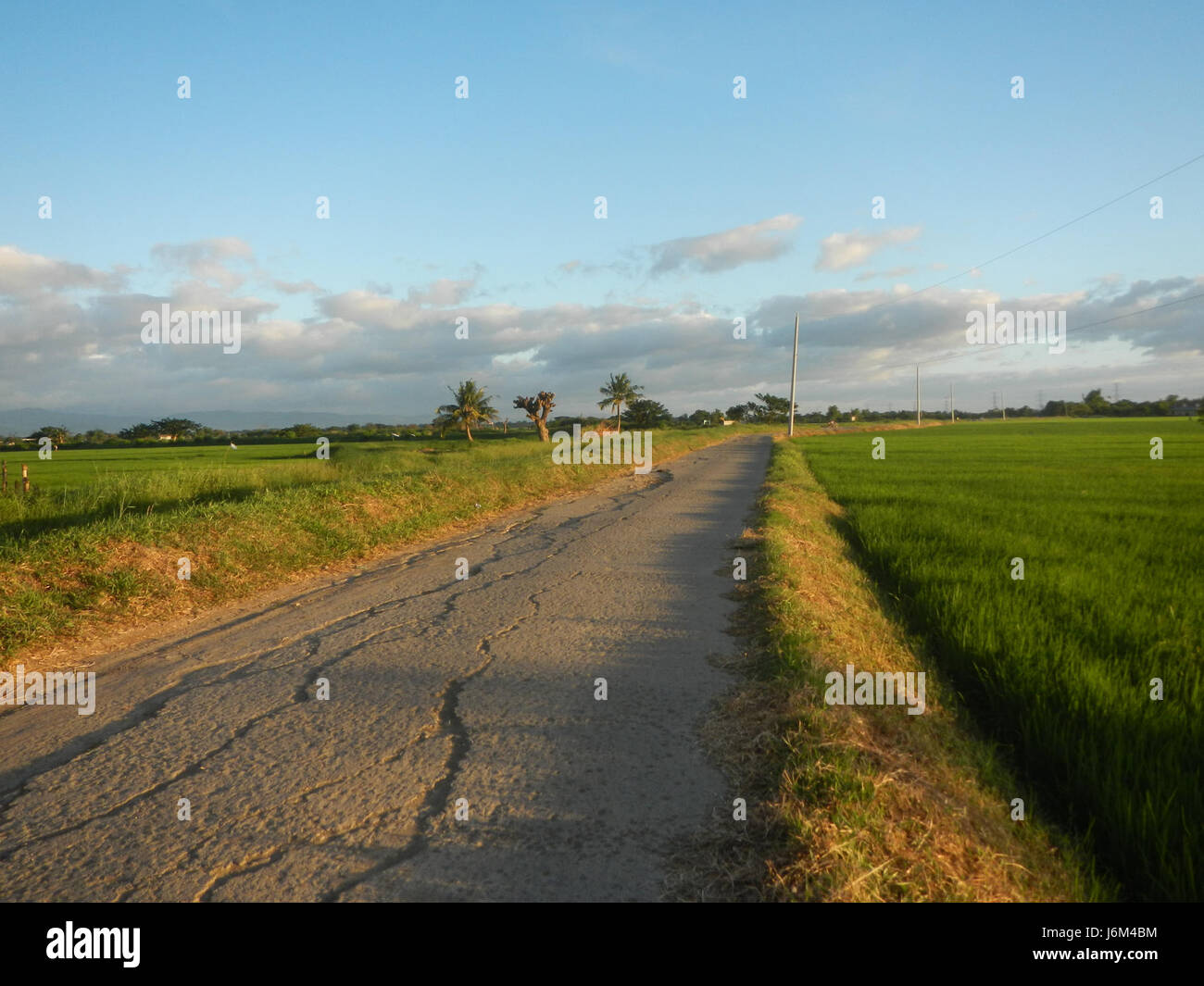 The Cuayang Bugtong Welcome Arch in Candaba, Pampanga, Philippines ...