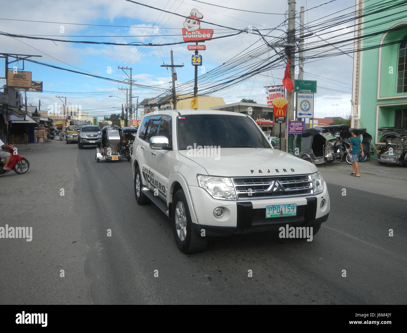 The Maharlika Highway is a major road in the Philippines connecting ...