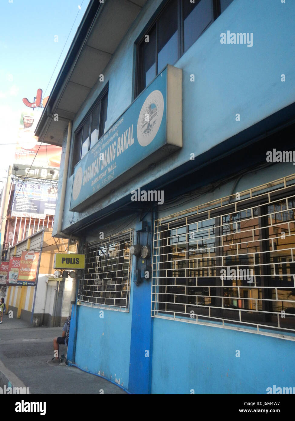 The Sevilla Bridge spans the San Juan River in Mandaluyong City ...