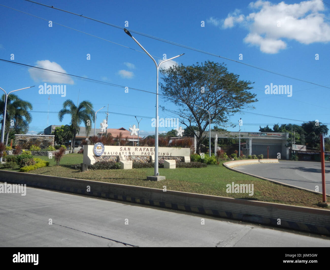 09624 Welcome Arch Boundary Sign Pan-Philippine Highway Baliuag San ...