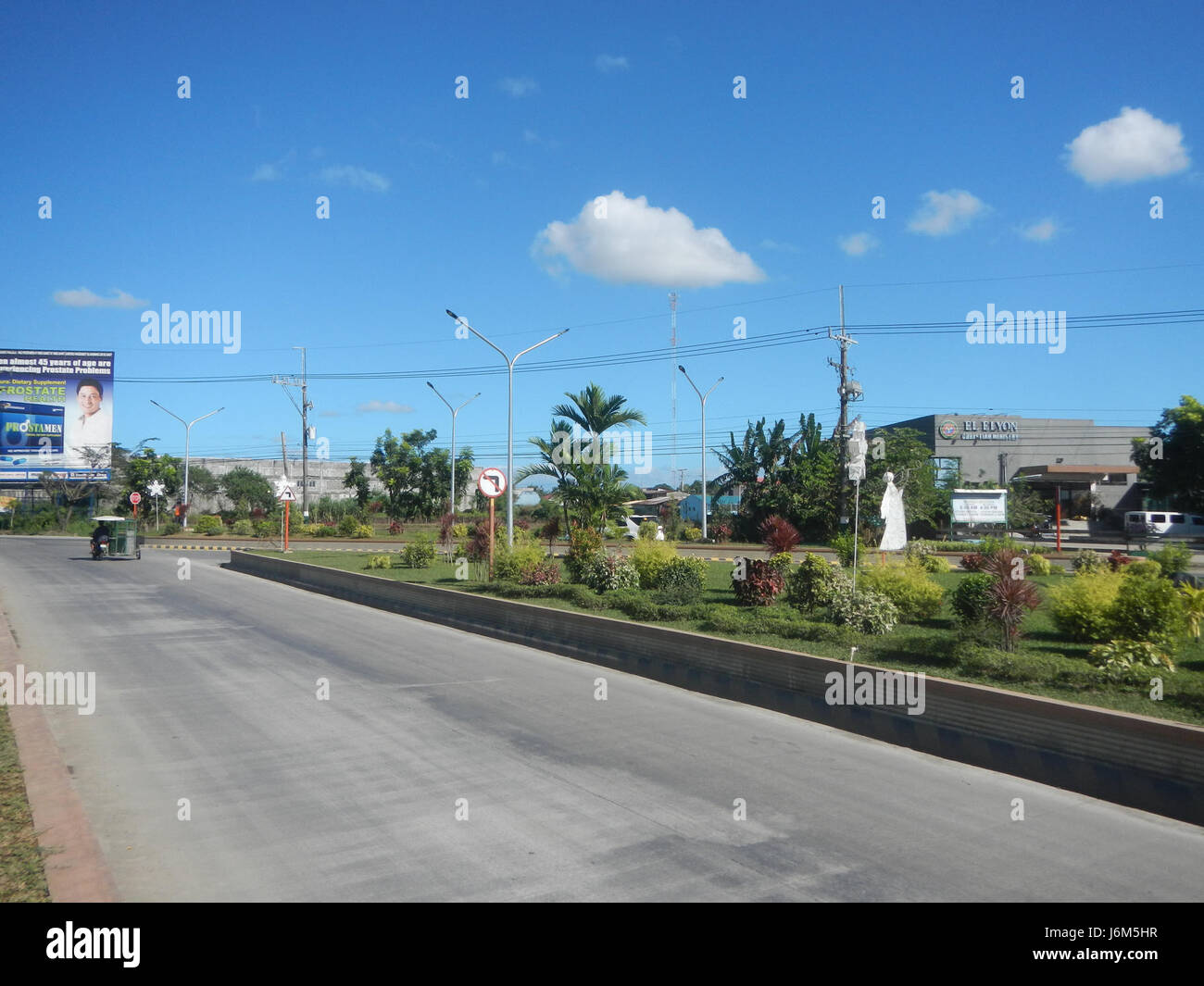 This image features the Welcome Arch Boundary Sign along the Pan ...