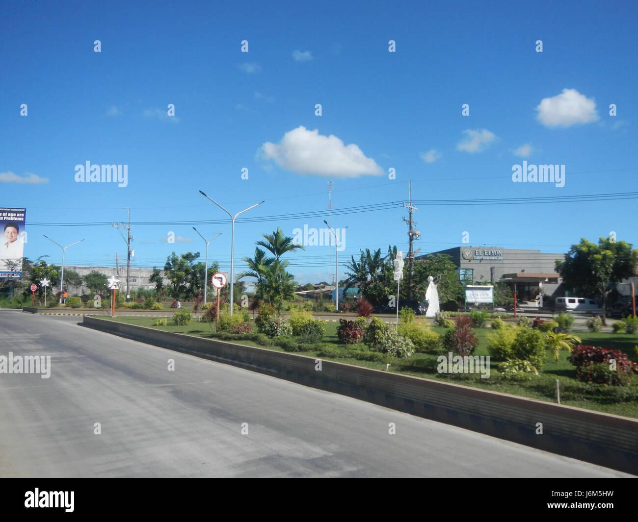 The Welcome Arch Boundary Sign marks the entrance to the municipalities ...