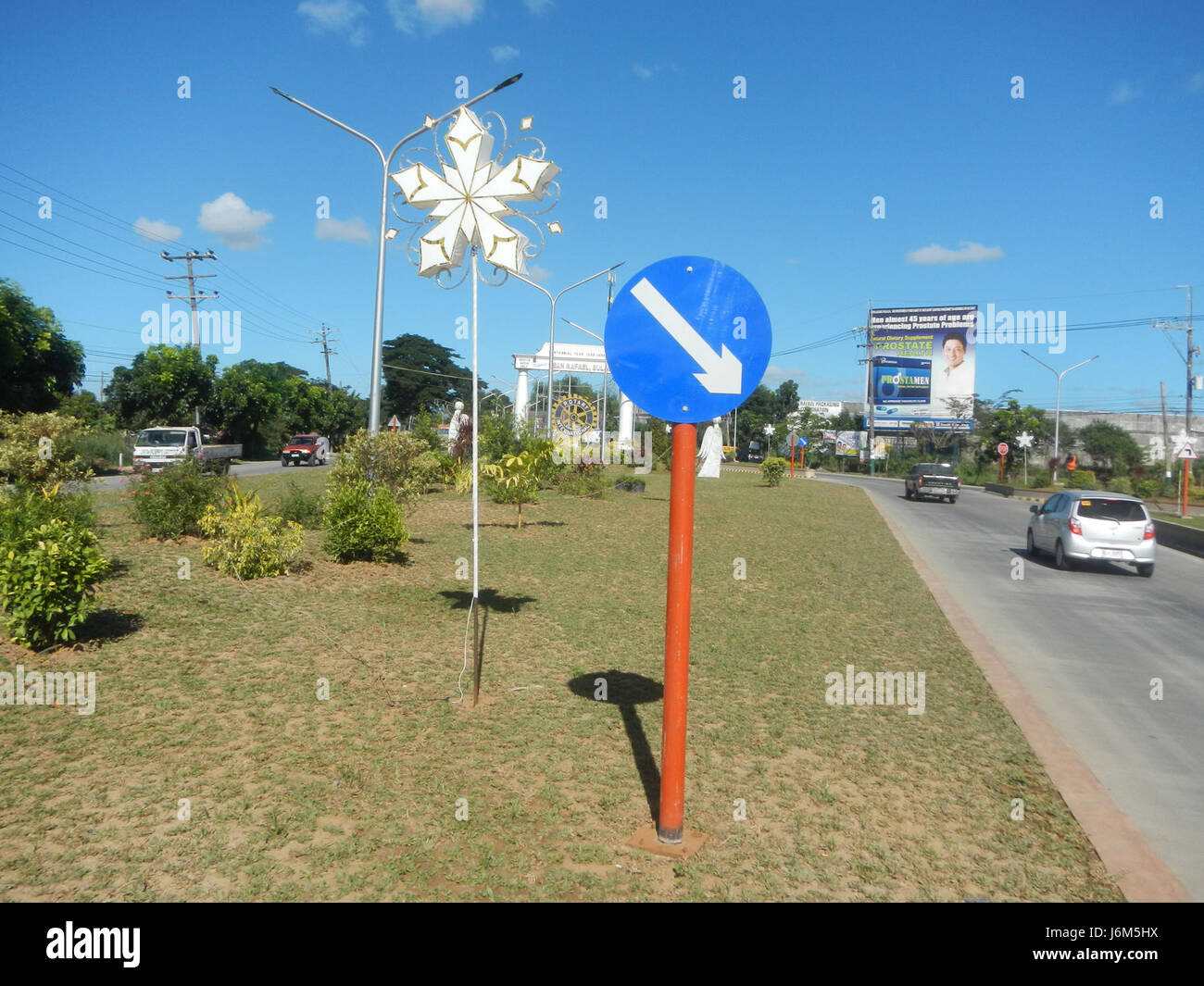 The Welcome Arch Boundary Sign marks the border between Baliuag and San ...