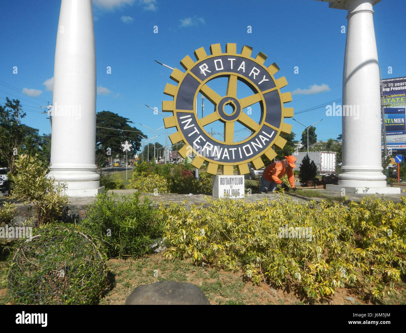 09674 Welcome Arch Boundary Sign Pan-Philippine Highway Baliuag San ...