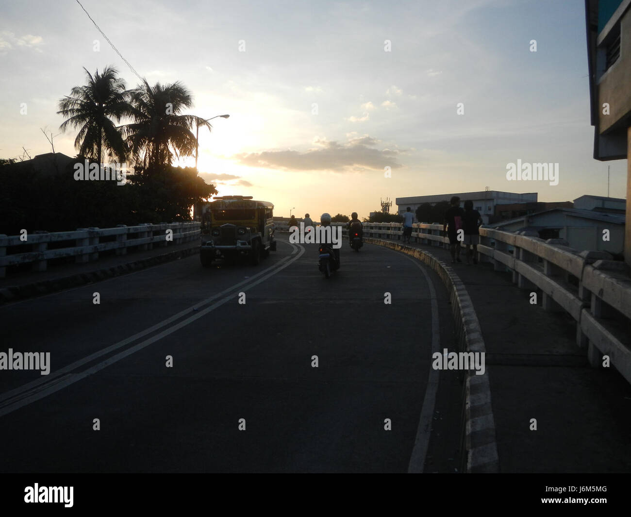 This image depicts the Kalentong area in Santa Ana, Mandaluyong City ...