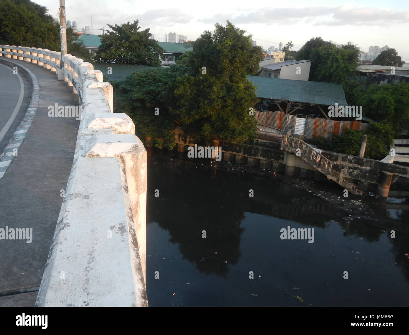 This area in Mandaluyong City, Metro Manila, Philippines, includes ...