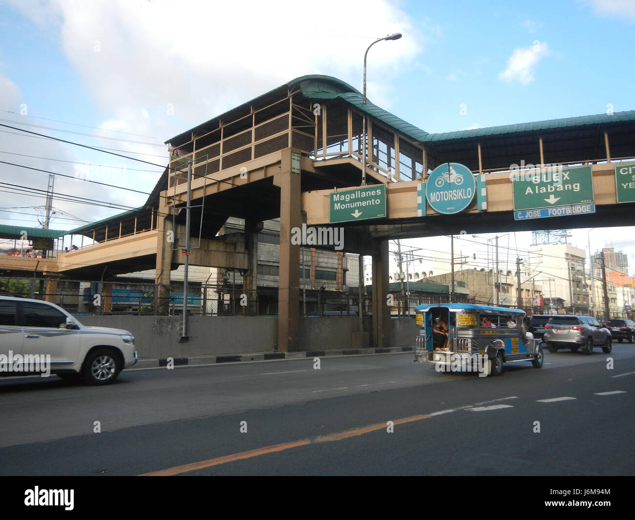0833 C. Jose Footbridge EDSA Malibay, Pasay City 13 Stock Photo - Alamy