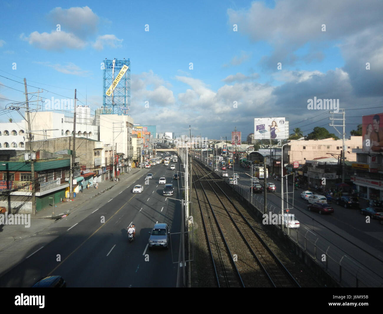 The Jose Footbridge in Pasay City, located near EDSA and Malibay ...
