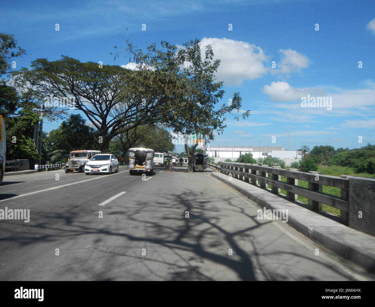 The Cutcut Bridge, located in Pulilan, Bulacan, spans the Cagayan ...