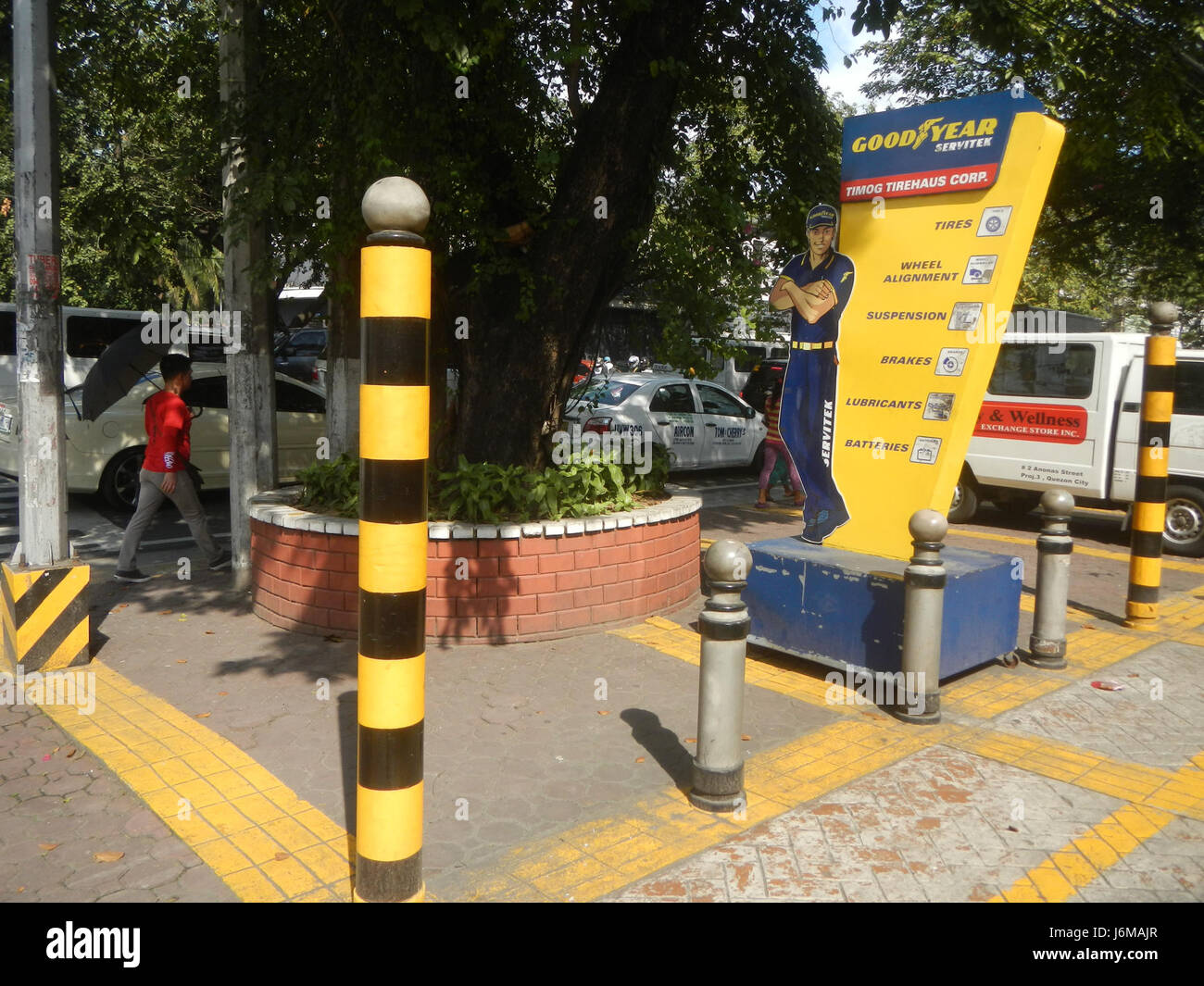 Timog Avenue is a prominent road in Quezon City, Philippines, passing ...