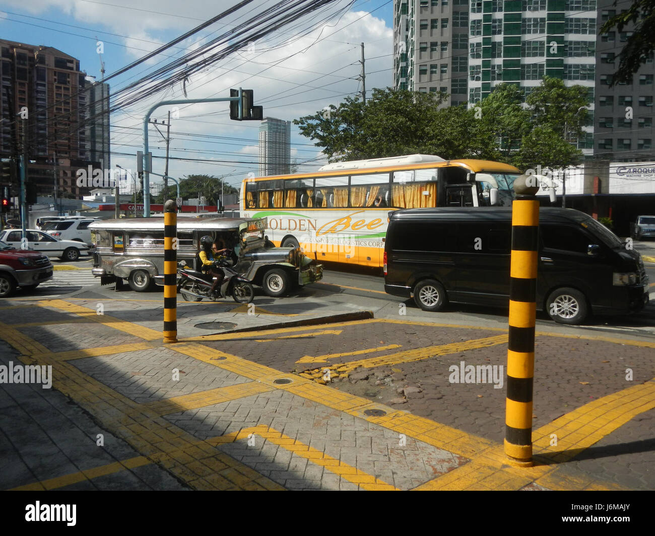 Timog hi-res stock photography and images - Alamy