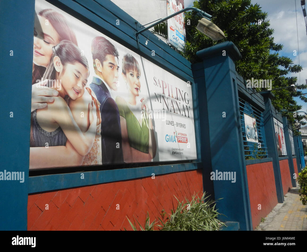 Timog Avenue is a major thoroughfare in Quezon City, Manila. It runs ...