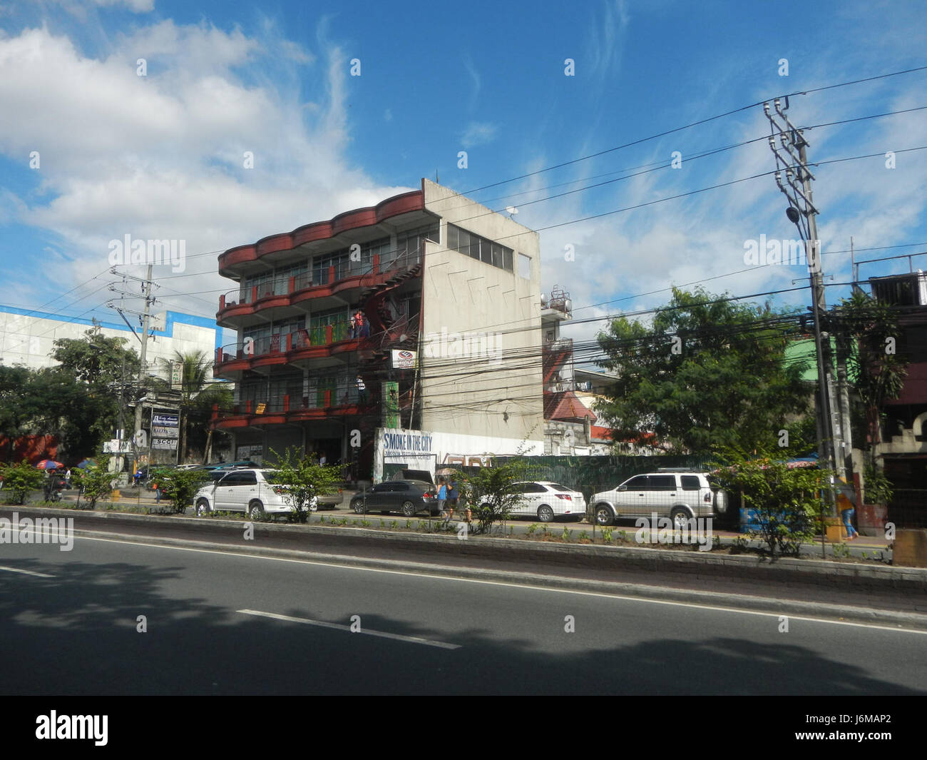 09660 edsa timog avenue flyover hi-res stock photography and images - Alamy