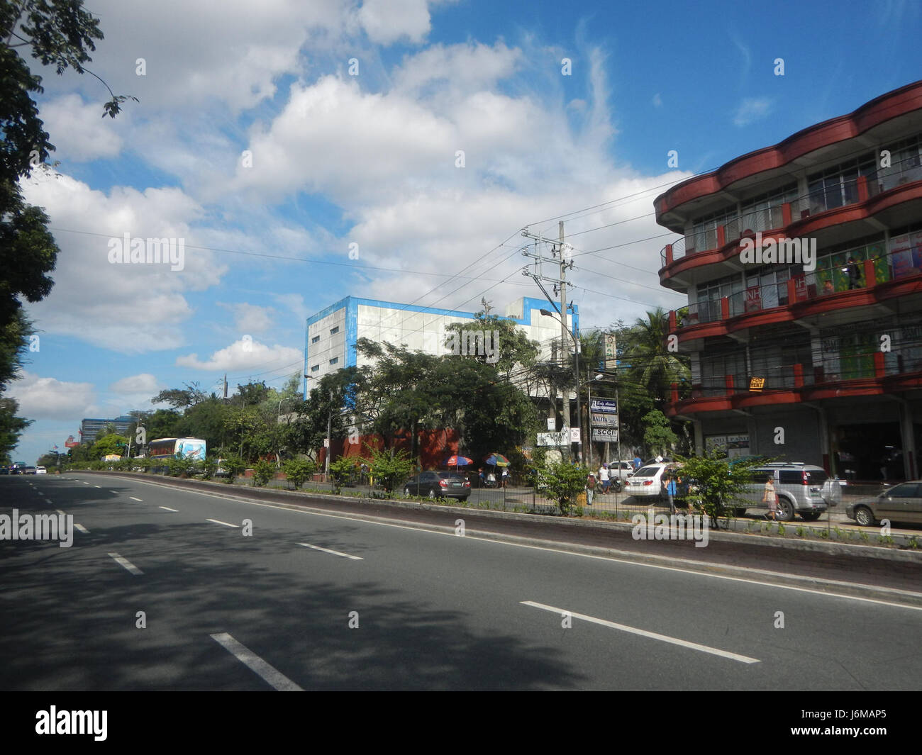 Traffic intersection in manila philippines hi-res stock photography and ...