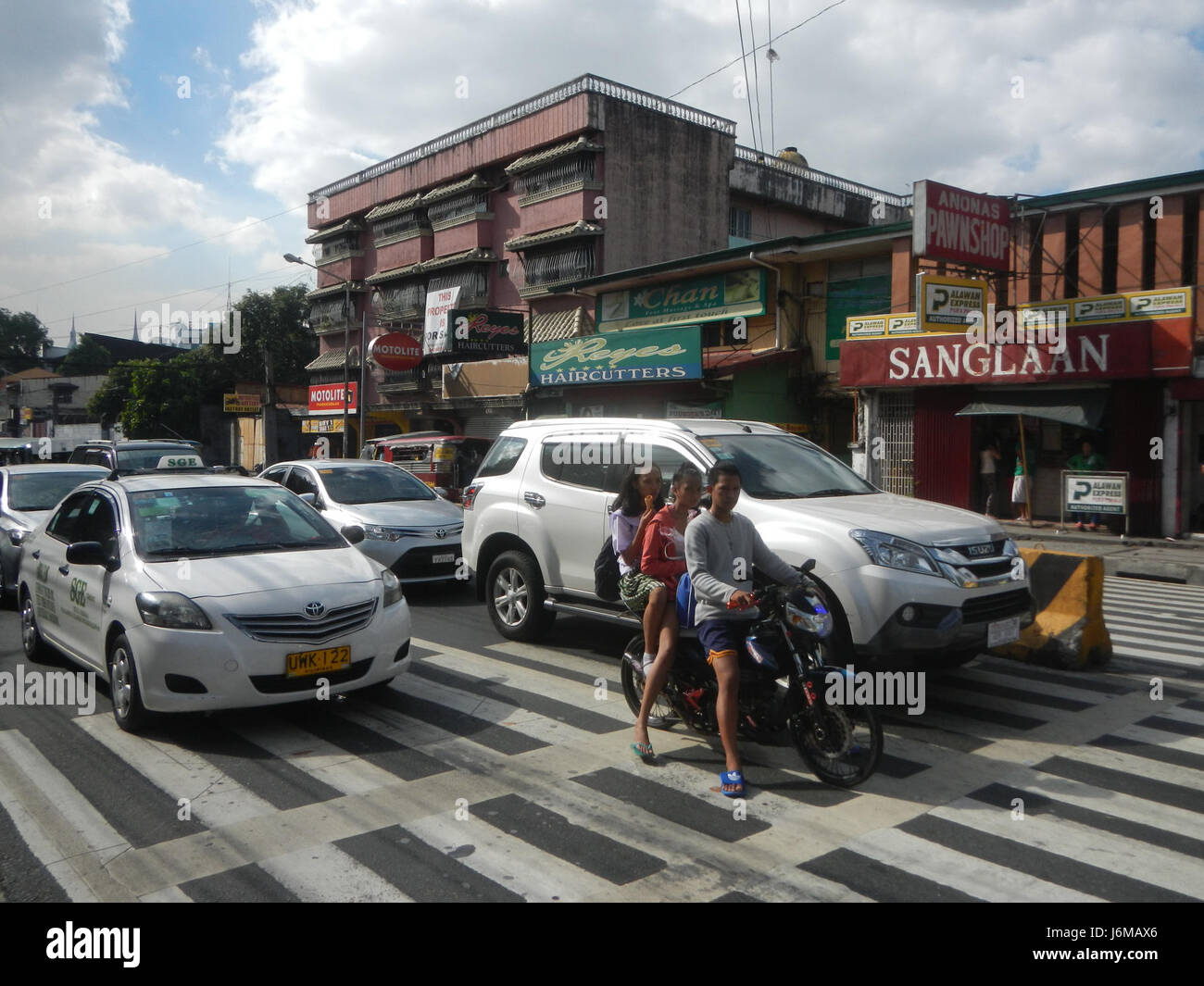 Pinyahan quezon city hi-res stock photography and images - Alamy