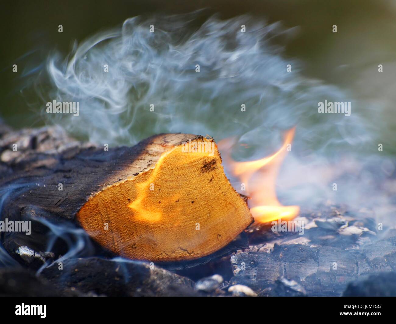 wood fire conflagration camp log bonfire camp of tents danger beautiful ...