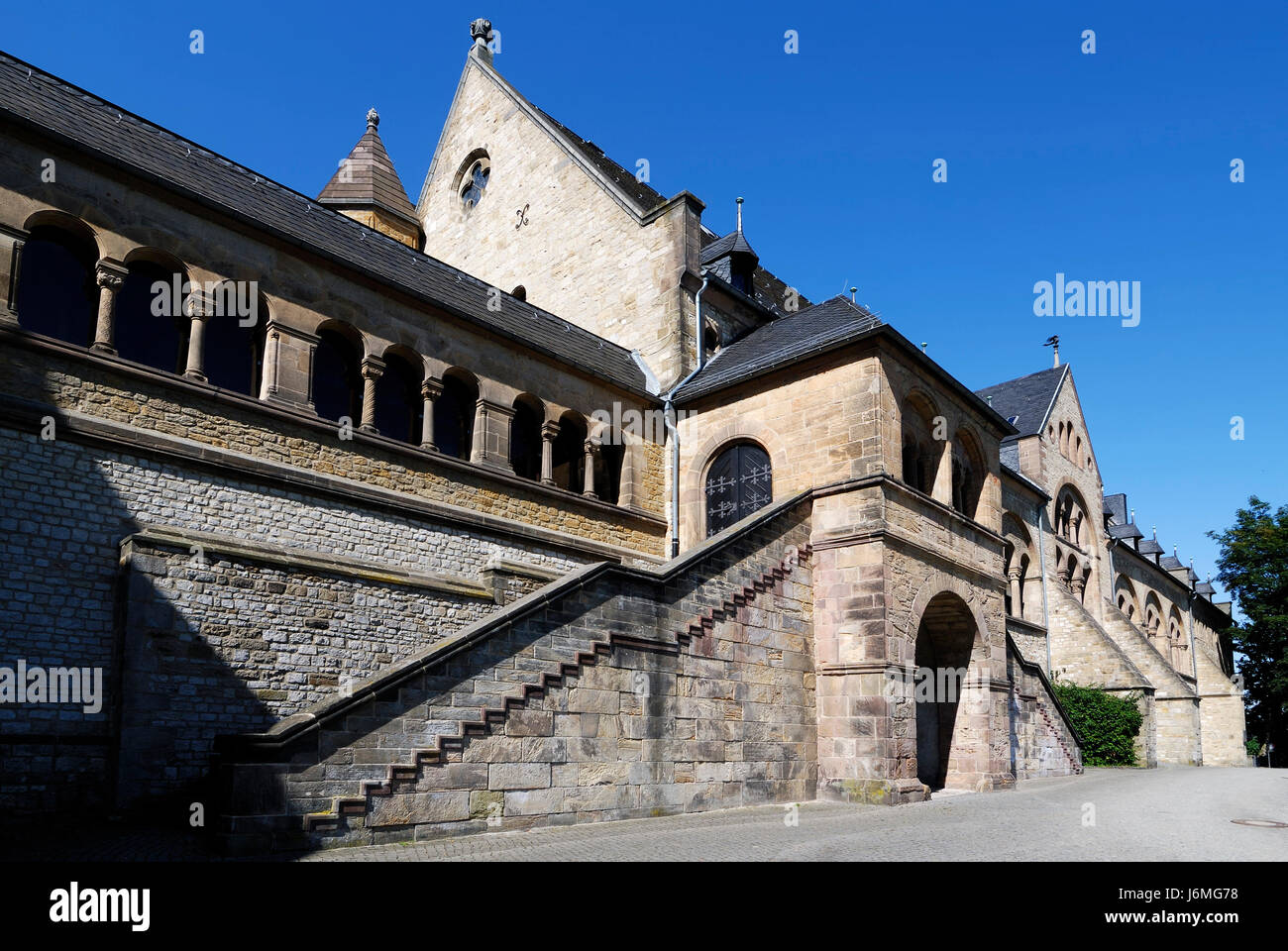 monument roll kaiser palace imperial buildings culture statue germany ...