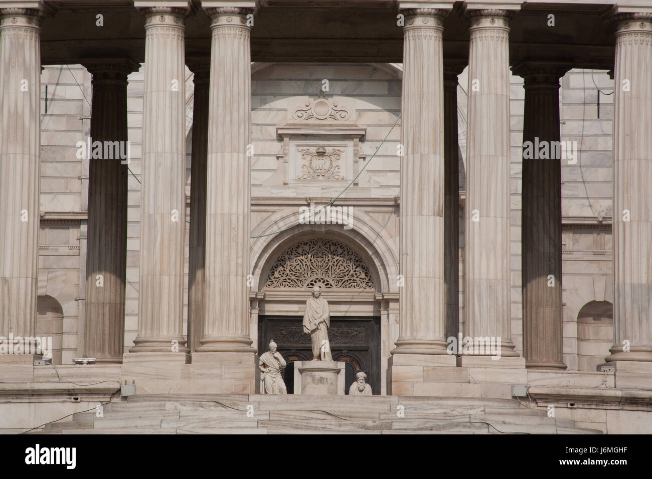 Corinthian columns and the facade of the Victoria Memorial Kolkata ...