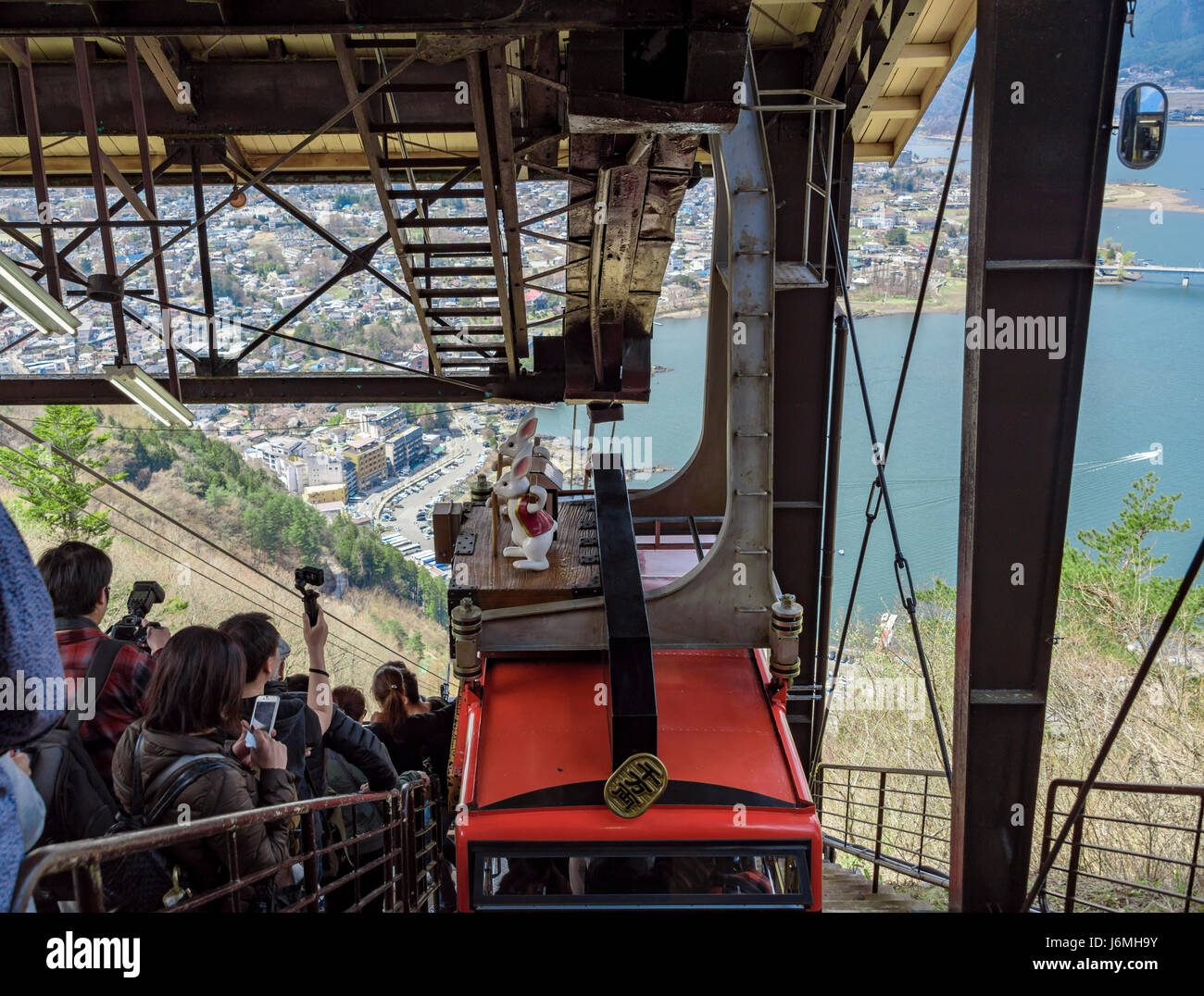 Cable car on ropeway hi-res stock photography and images - Alamy