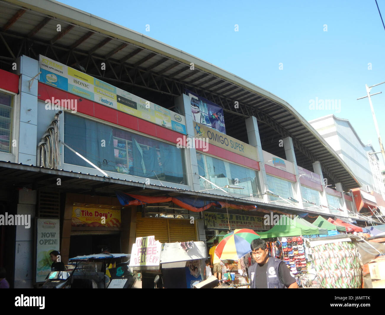 Barangays Pembo and Comembo, located along J.P. Rizal Extension in ...