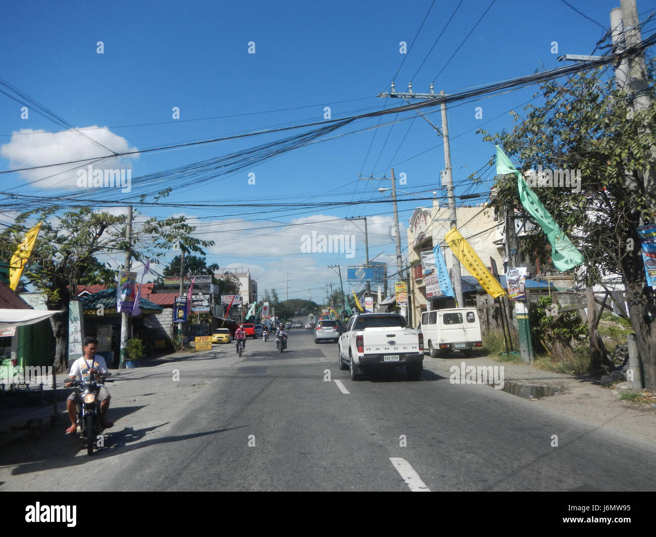 The Maharlika Highway is a major road in the Philippines, connecting ...