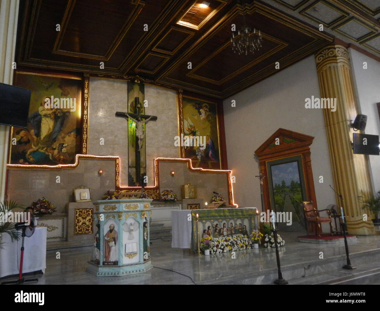 09140 Interior of the Immaculate Conception Parish Church Pandi ...