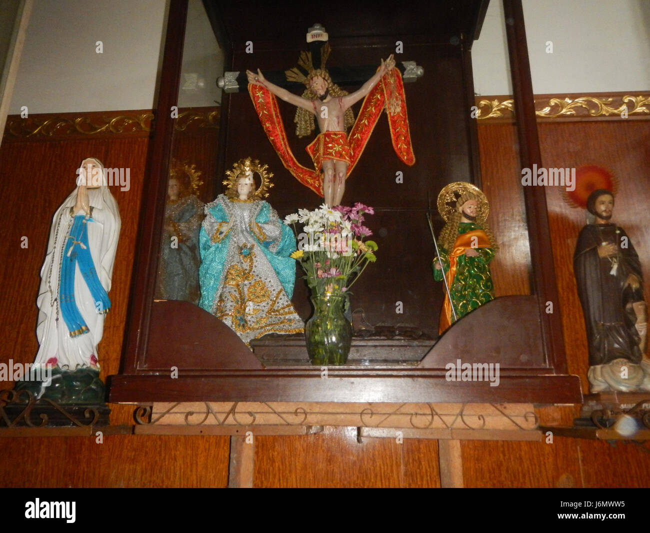 The interior of the Immaculate Conception Parish Church in Pandi ...