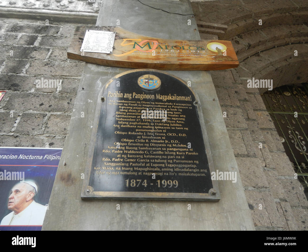 The interior of the Immaculate Conception Parish Church in Pandi ...