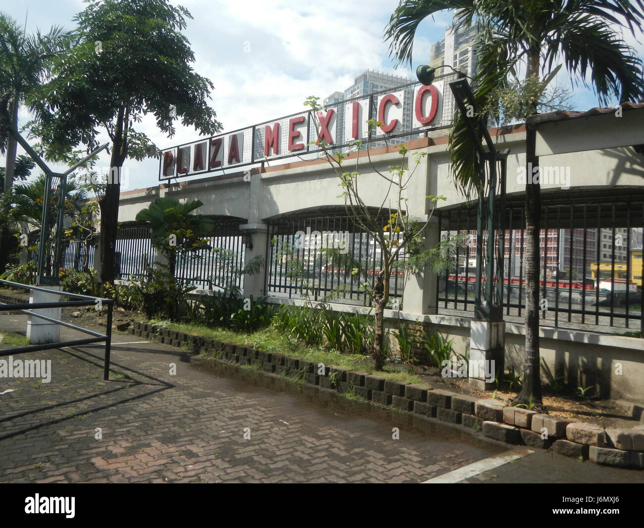 09784 Pasig River Plaza Mexico Maestranza Park 2006 Parking Intramuros ...