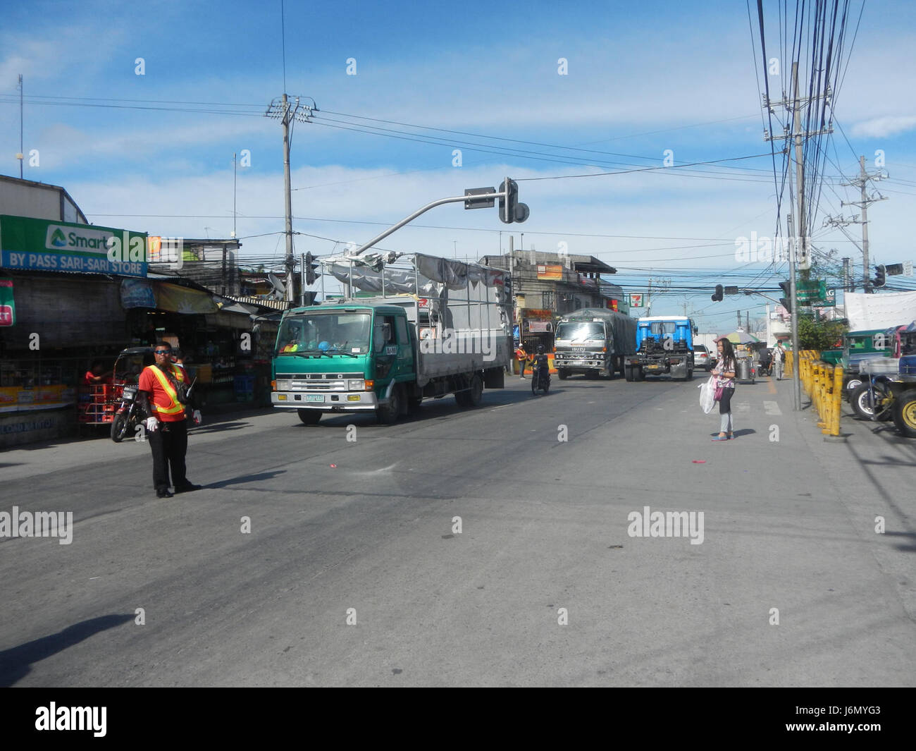 This image shows the intersection at Walter Mart Santa Clara Crossing ...