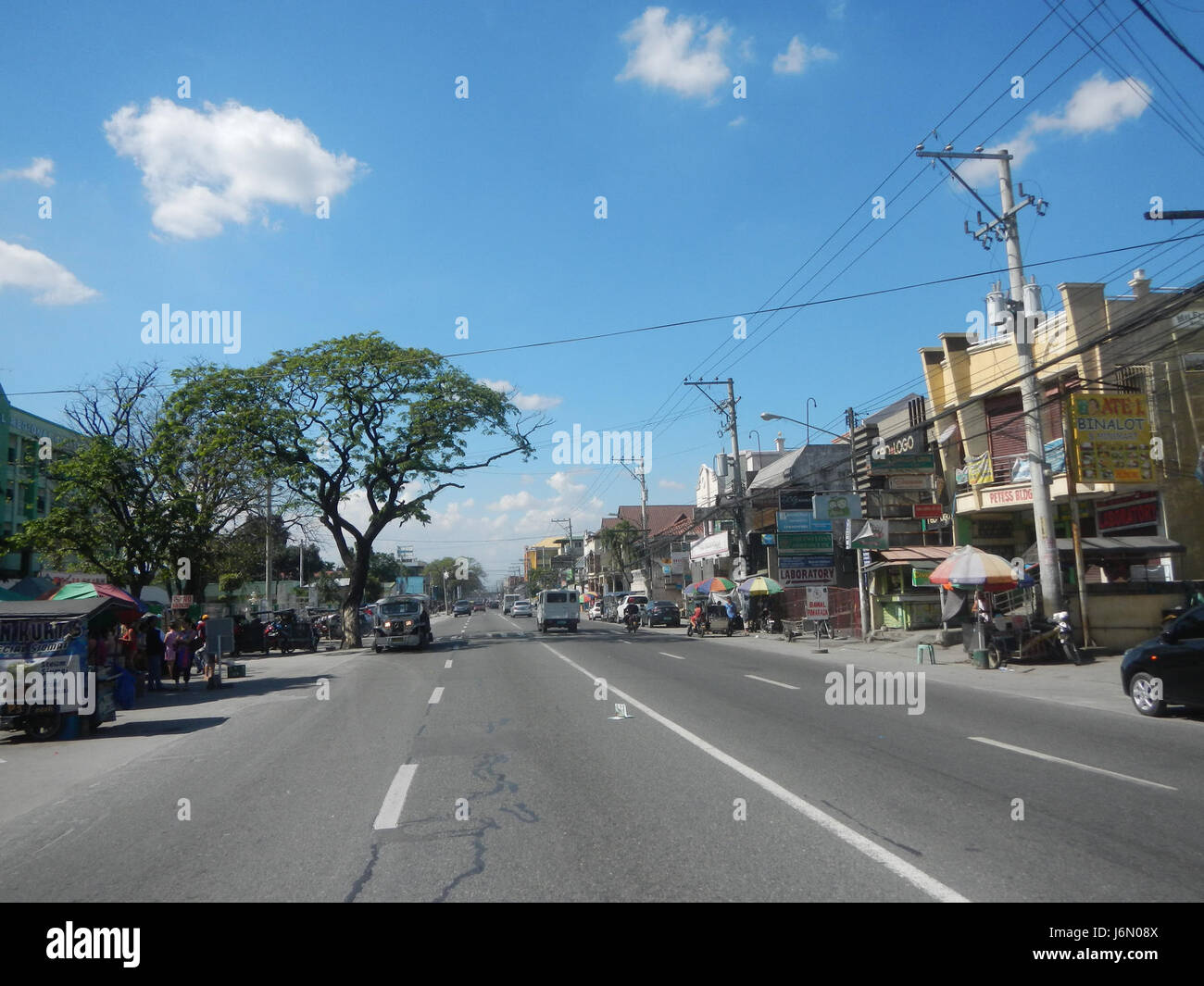 This image shows the MacArthur Highway at Dolores, San Fernando ...